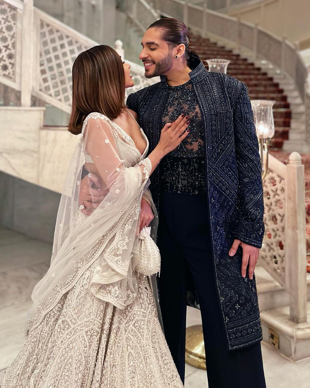 Couple Goals: Komal Pandey and Siddharth Batra Redefine Shaadi Season ...