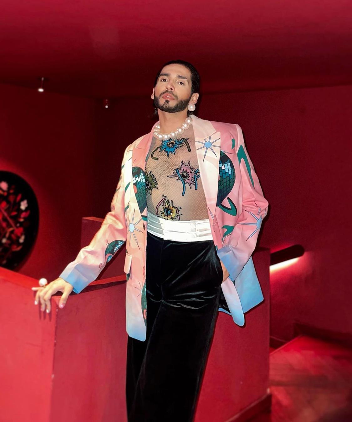 Siddharth Batra's Bold and Glamorous All-Pink Look for Komal Pandey's ...